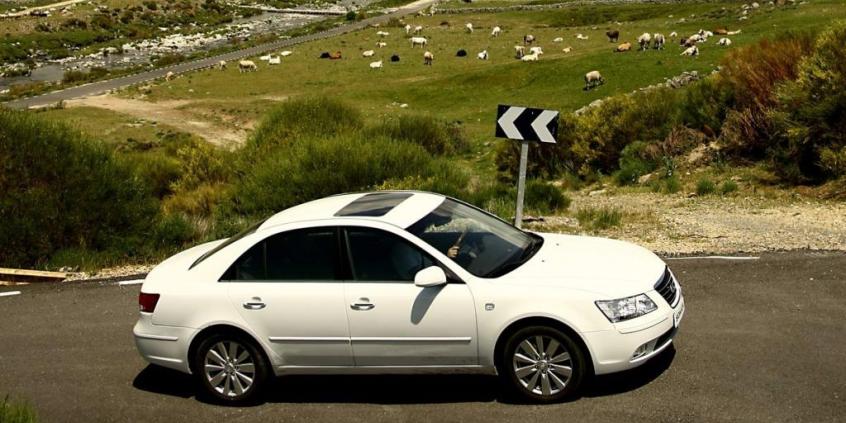 Hyundai Sonata 2008 - Galerie prasowe - Galeria • AutoCentrum.pl