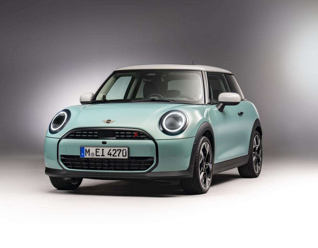 Mini Mini F65/F66/J01 Cooper 3D 1.5 156KM od 2024 - dane, testy ...