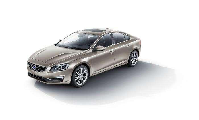 Volvo S60L - z Chin prosto do Stanów Zjednoczonych • AutoCentrum.pl