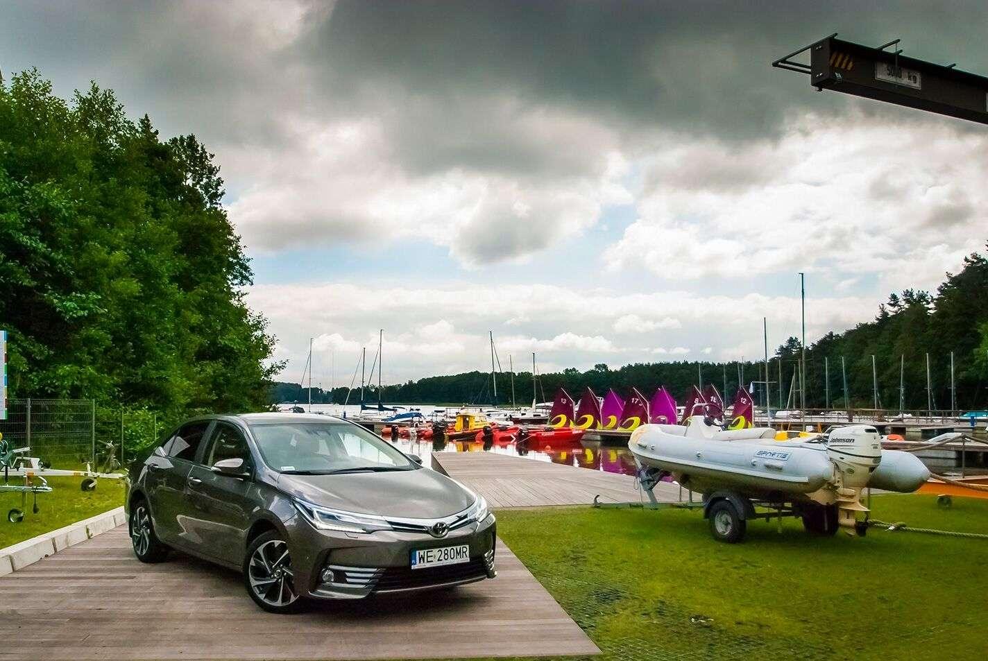 Toyota Corolla – 50 lat historii • AutoCentrum.pl