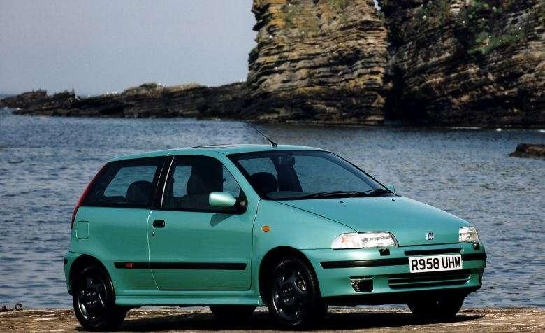 TOP 10 | HOT-Hatchbacki lat 90-tych • AutoCentrum.pl