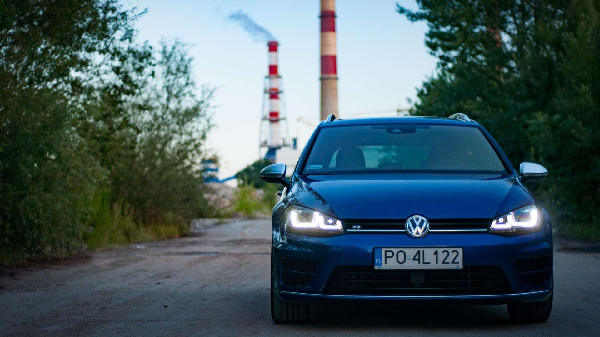 Volkswagen Golf R Variant - namiastka RS6 • AutoCentrum.pl