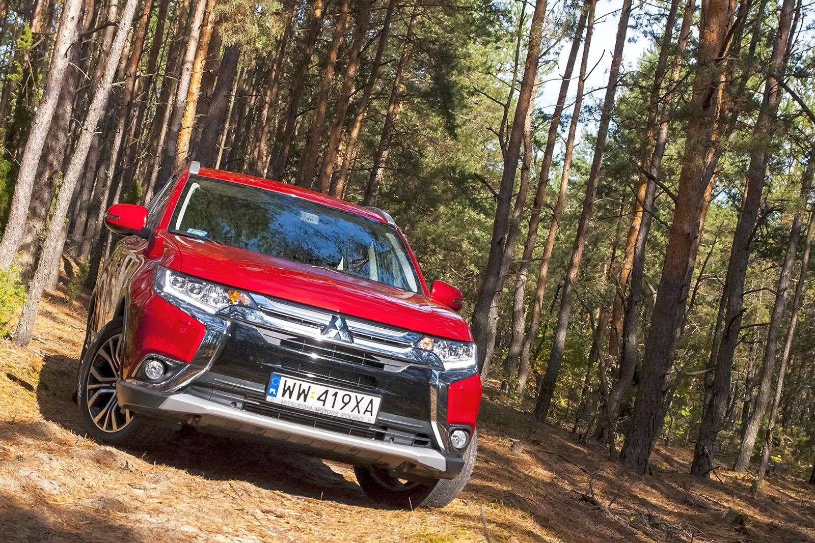 Mitsubishi Outlander - 100 razy "tak"? • AutoCentrum.pl