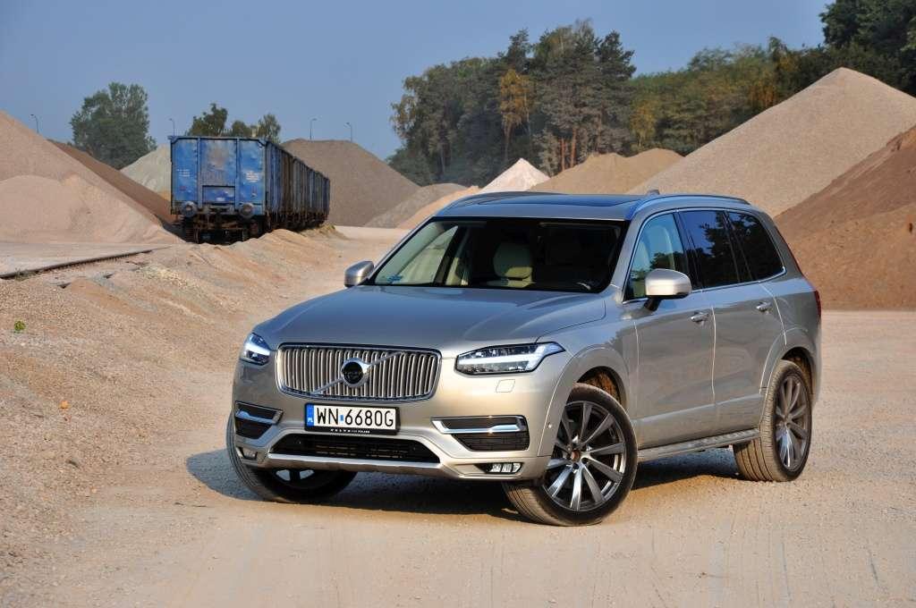 Volvo XC90 D5 Inscription - szwedzkie wychowanie • AutoCentrum.pl