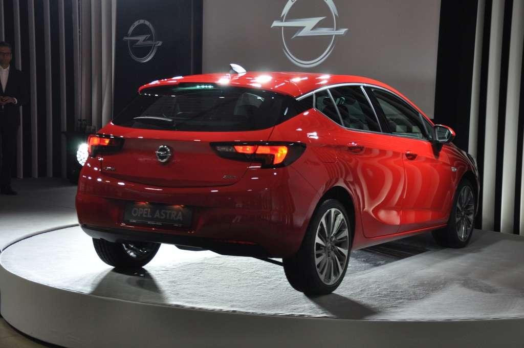 Opel Astra - polska premiera • AutoCentrum.pl
