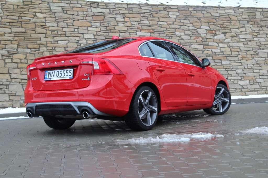 Volvo S60 D4 R-Design - pozory mylą • AutoCentrum.pl