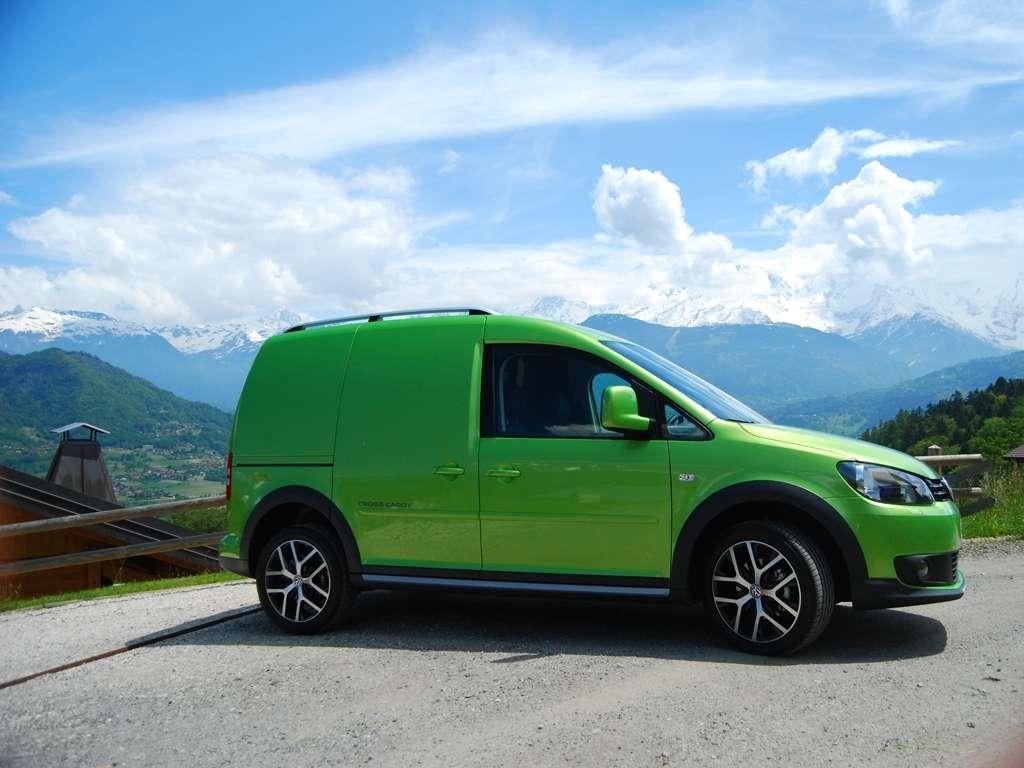 Volkswagen Cross Caddy - offroadowy dostawczak? • AutoCentrum.pl