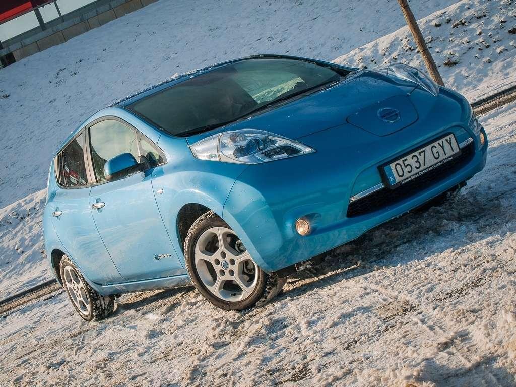 Nissan LEAF - wiodący, ekologiczny samochód rodzinny? • AutoCentrum.pl