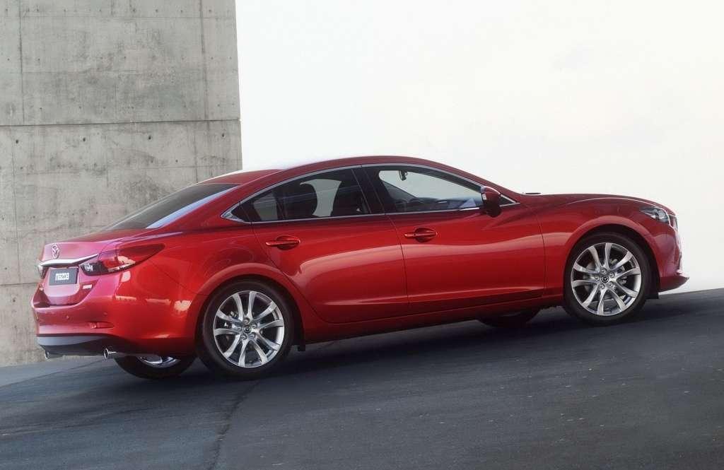 Nowa Mazda 6 - wiele szumu o nic? • AutoCentrum.pl