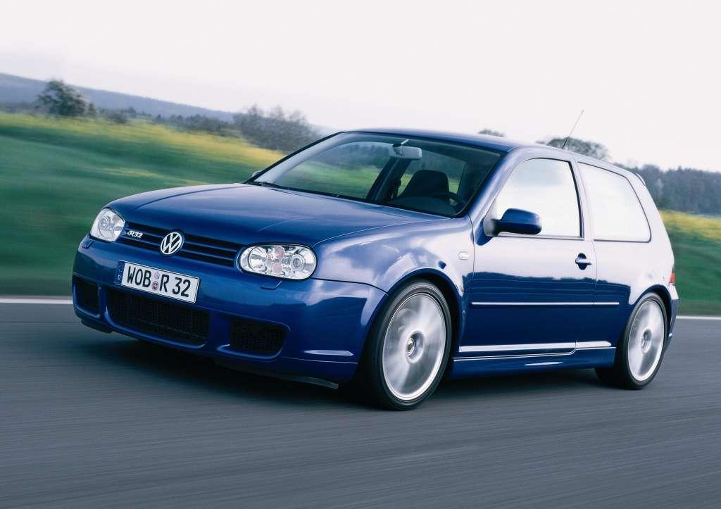 Samochody, które zmieniły historię: Volkswagen Golf R32 • AutoCentrum.pl
