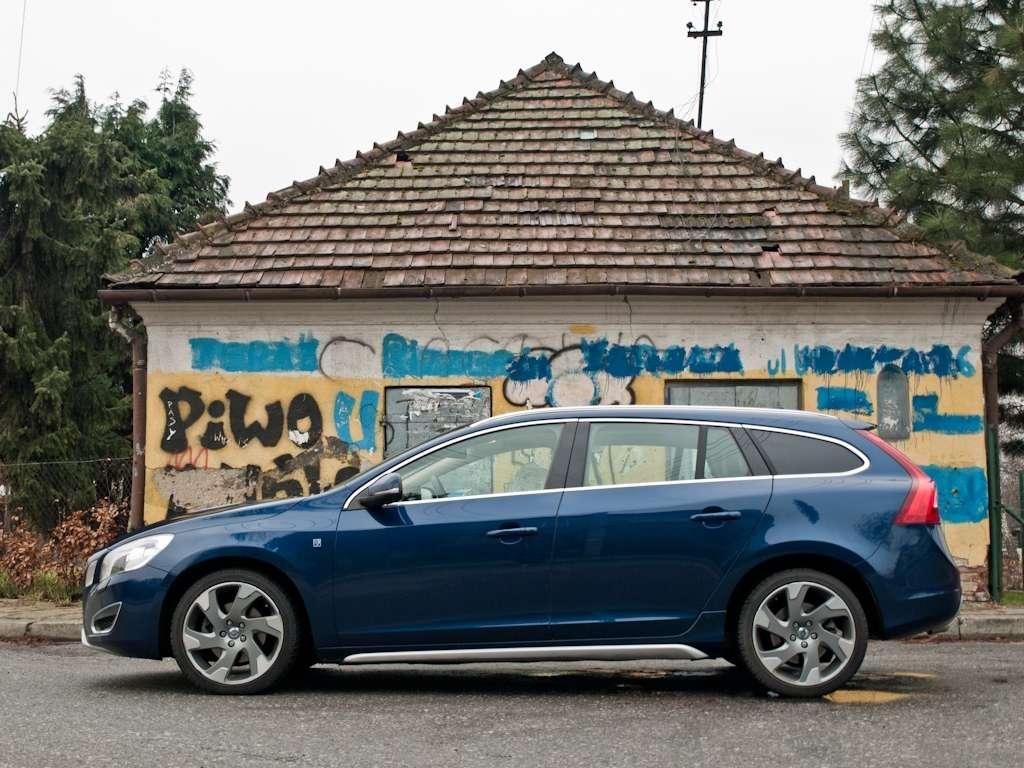 Kombi z klasą - Volvo V60 • AutoCentrum.pl