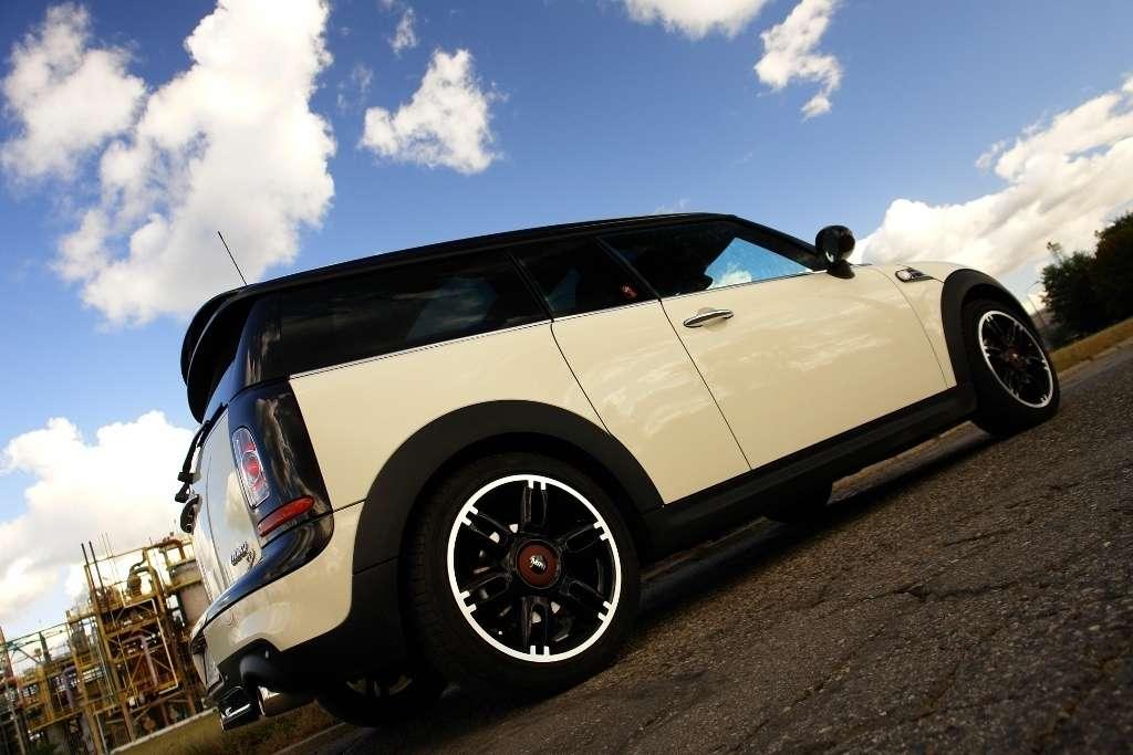 Mini-kombi z maxi-ceną • AutoCentrum.pl