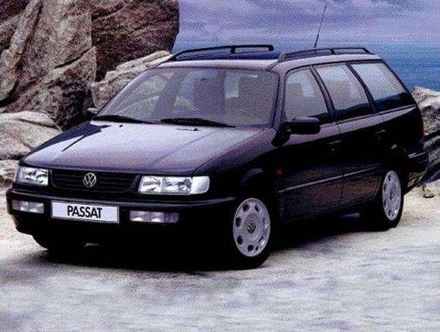 VW Passat B4 - nowy stary model • AutoCentrum.pl