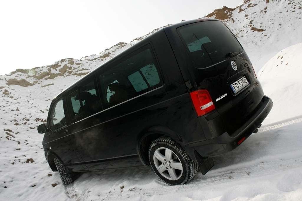 Nowa twarz biznes klasy - Volkswagen Multivan 4Motion • AutoCentrum.pl