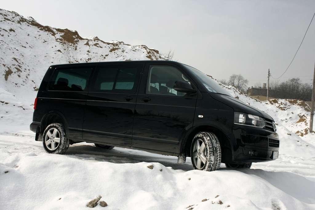 Nowa twarz biznes klasy - Volkswagen Multivan 4Motion • AutoCentrum.pl