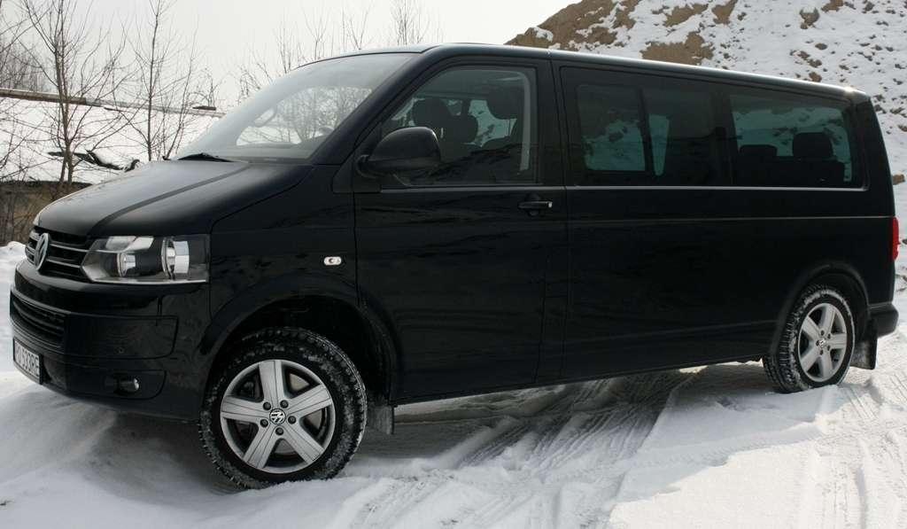 Nowa twarz biznes klasy - Volkswagen Multivan 4Motion • AutoCentrum.pl