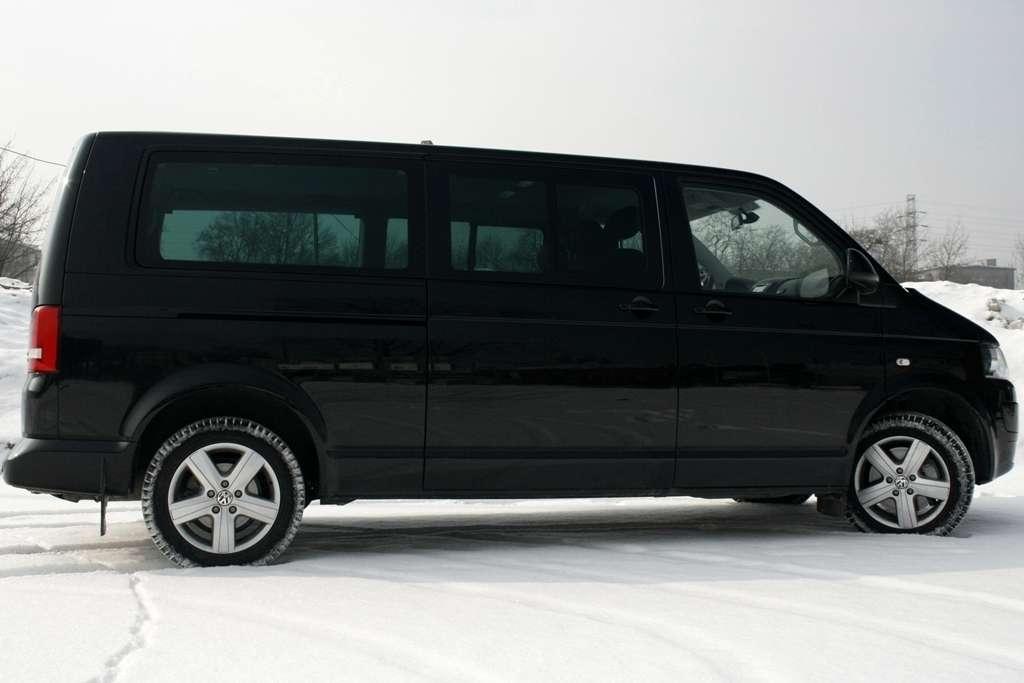 Nowa twarz biznes klasy - Volkswagen Multivan 4Motion • AutoCentrum.pl