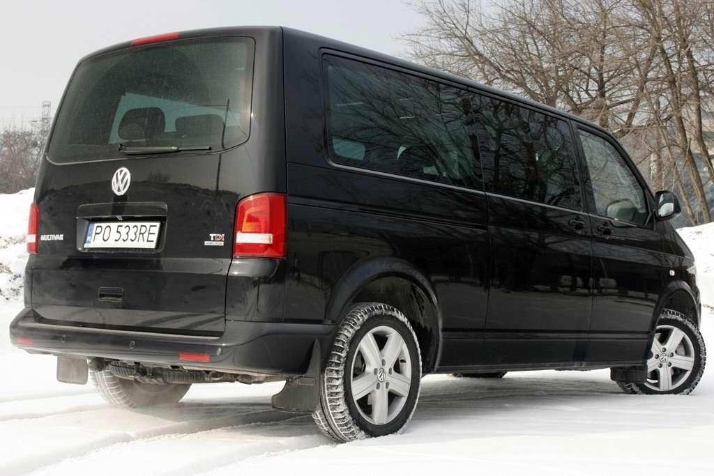 Nowa twarz biznes klasy - Volkswagen Multivan 4Motion • AutoCentrum.pl