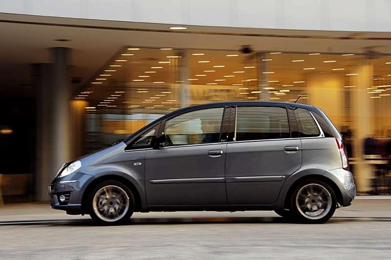 Niszowy minivan • AutoCentrum.pl