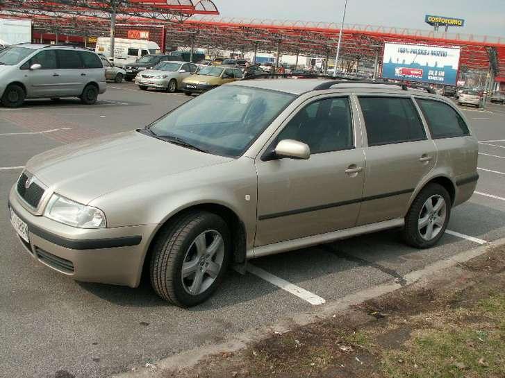 Stara, ale jara • AutoCentrum.pl