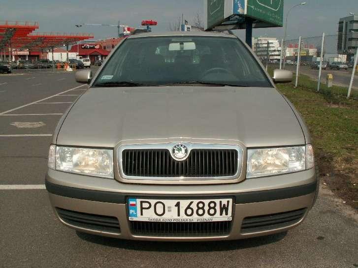 Stara, ale jara • AutoCentrum.pl