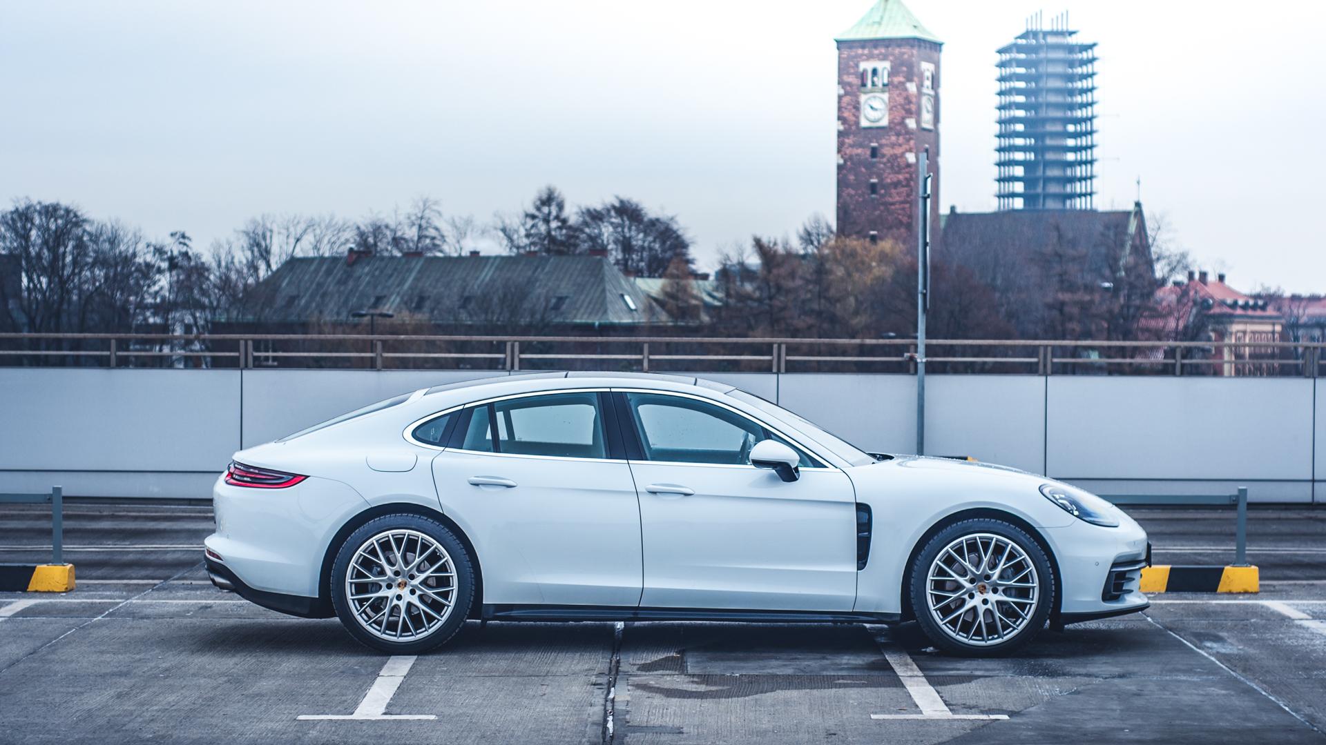 Porsche Panamera GTS - 911 dla rodziny • AutoCentrum.pl