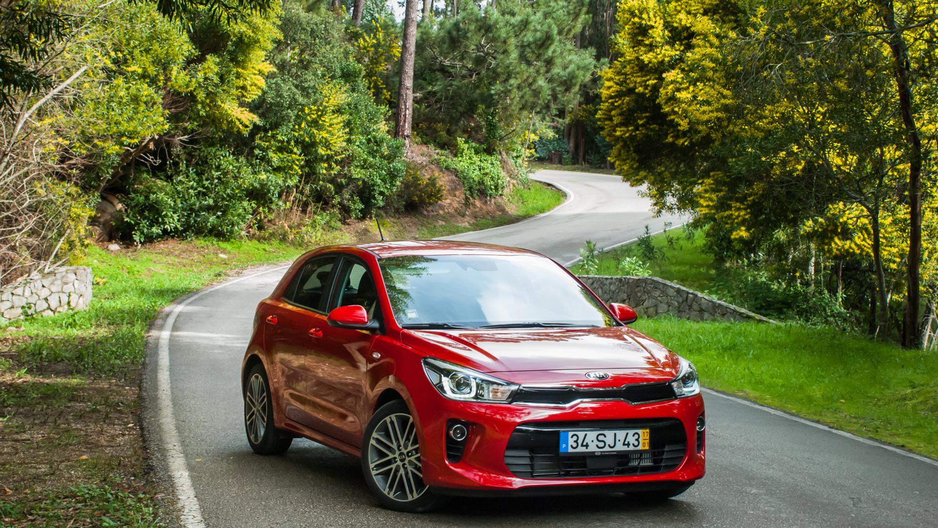 Nowa Kia Rio – „karnawałowy” hatchback • AutoCentrum.pl