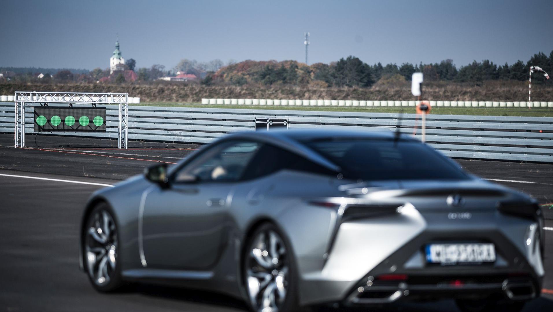 Lexus Driving Emotions 2017 – co Lexusy pokażą na torze? • AutoCentrum.pl