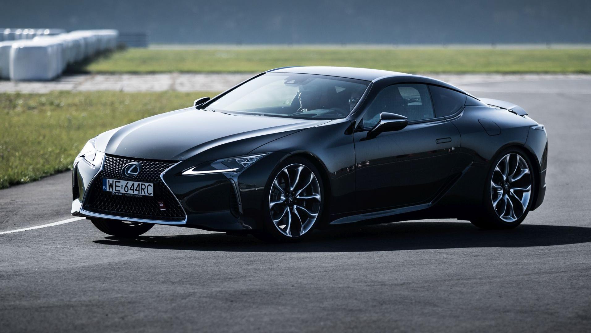Lexus Driving Emotions 2017 – co Lexusy pokażą na torze? • AutoCentrum.pl