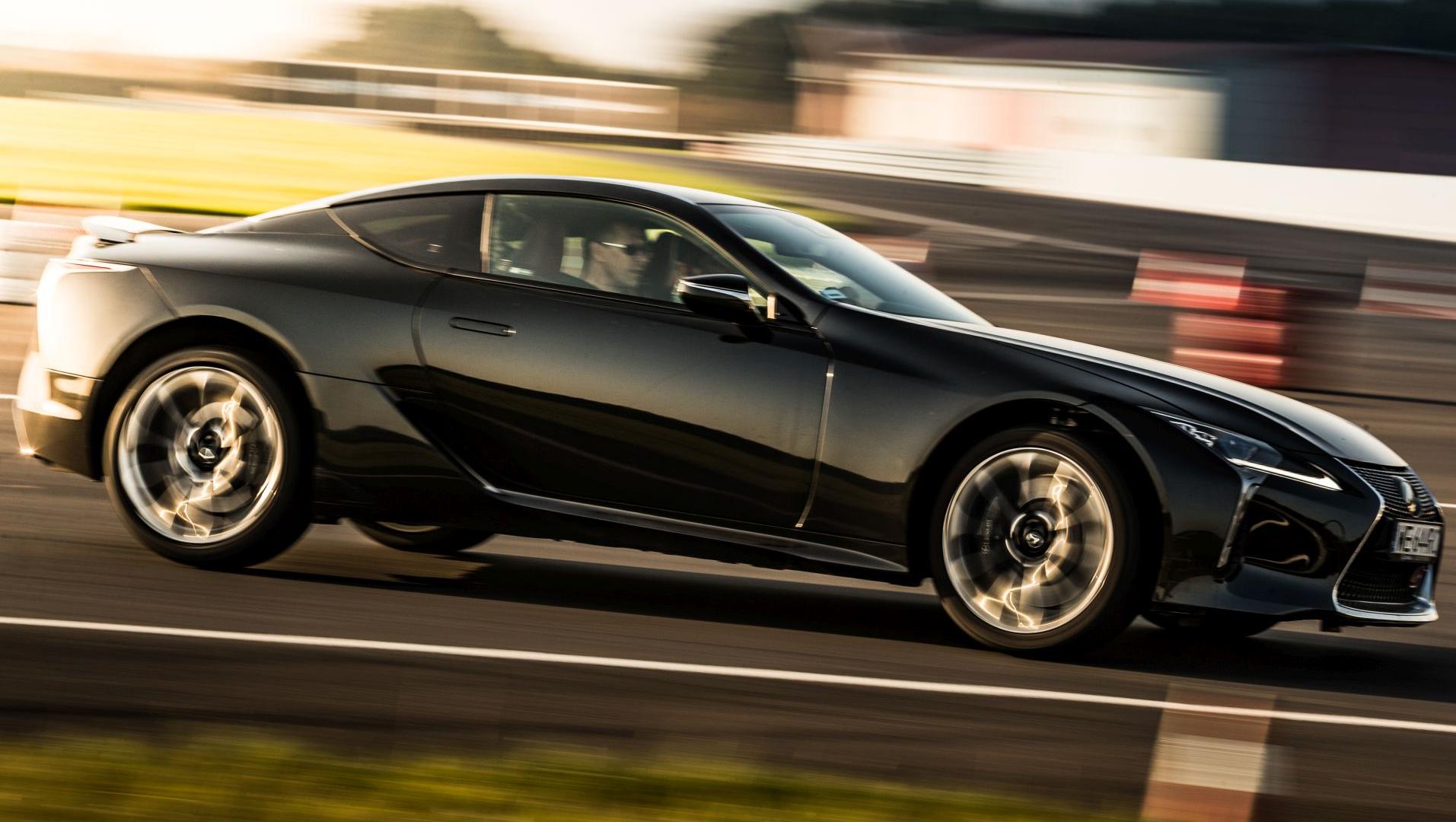 Lexus Driving Emotions 2017 – co Lexusy pokażą na torze? • AutoCentrum.pl