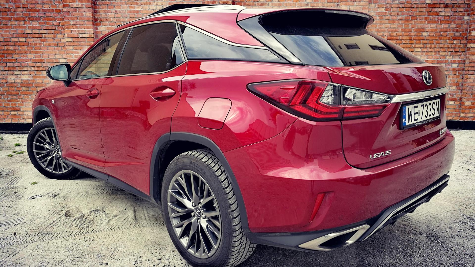 Lexus RX 200t kontra RX 450h – benzyna lepsza od hybrydy? • AutoCentrum.pl