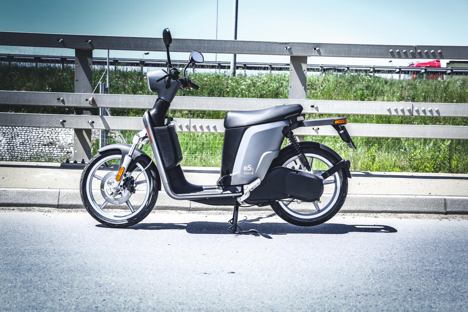 Askoll eS2 i eS3 – pogromcy korków • AutoCentrum.pl