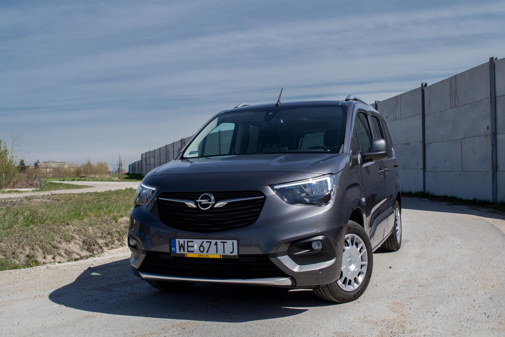 Opel Combo Life kontra Peugeot Rifter – starcie kombivanów ...
