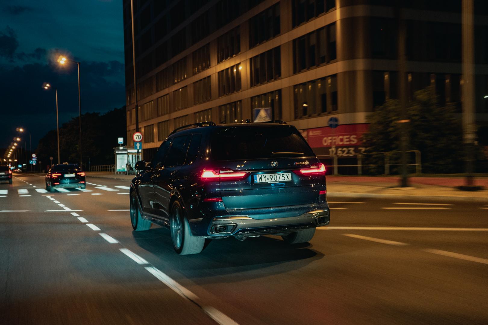 BMW X7 – jazda nim może być bardzo stresująca • AutoCentrum.pl