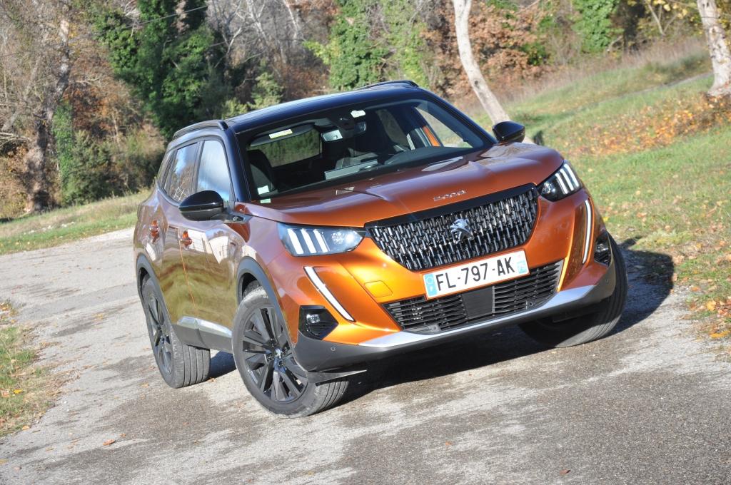 Peugeot 2008 – crossover z opcją 3D • AutoCentrum.pl