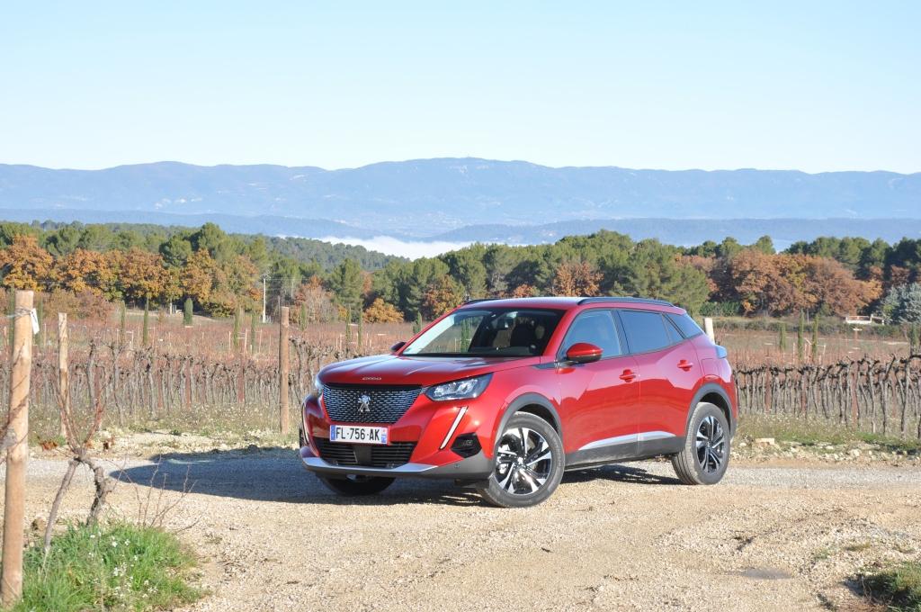 Peugeot 2008 – crossover z opcją 3D • AutoCentrum.pl