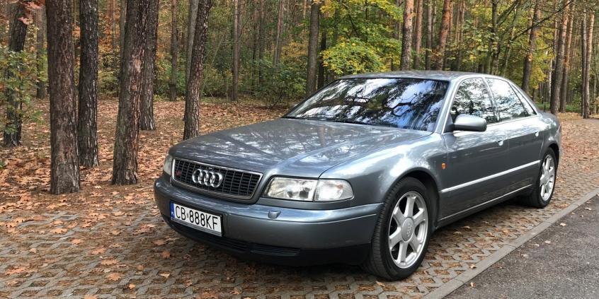 Audi S8 D2 – wręcz (nie)komfortowo • AutoCentrum.pl