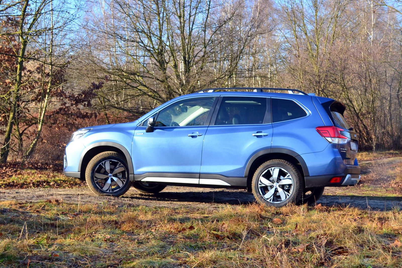 Subaru Forester SK – mało który SUV ma dziś taki napęd • AutoCentrum.pl