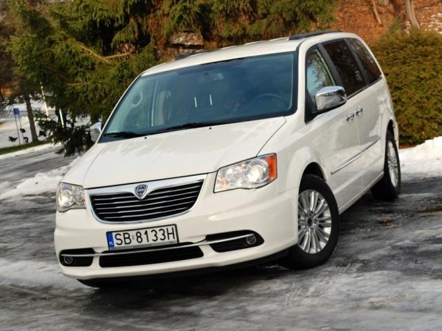 Lancia Voyager - modele, dane, silniki, testy • AutoCentrum.pl