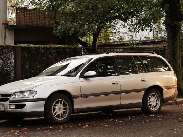 Opel Omega B - silniki, dane, testy • AutoCentrum.pl