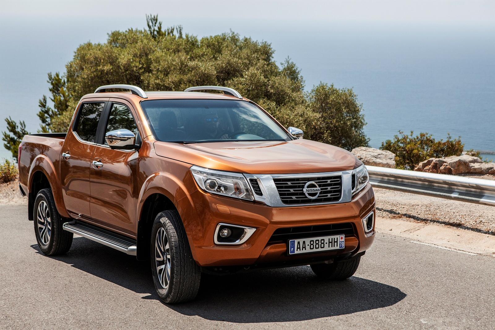 Nissan Navara IV Double Cab • Dane techniczne • AutoCentrum.pl