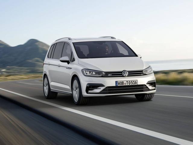 Volkswagen Touran - modele, dane, silniki, testy • AutoCentrum.pl