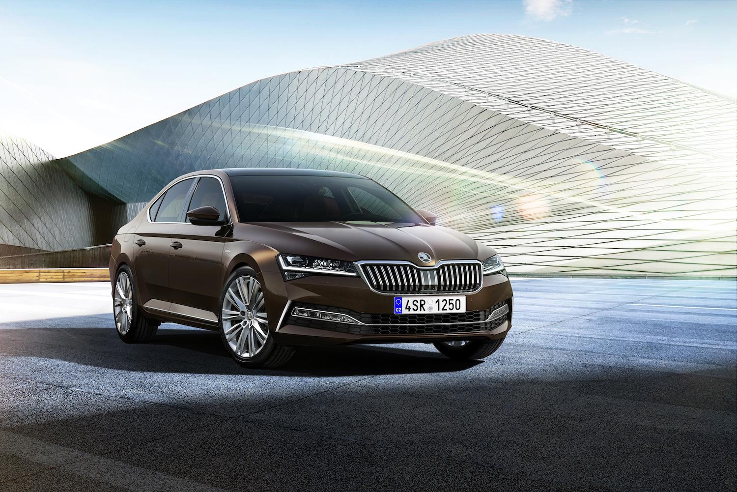 Skoda Superb • Dane techniczne • AutoCentrum.pl