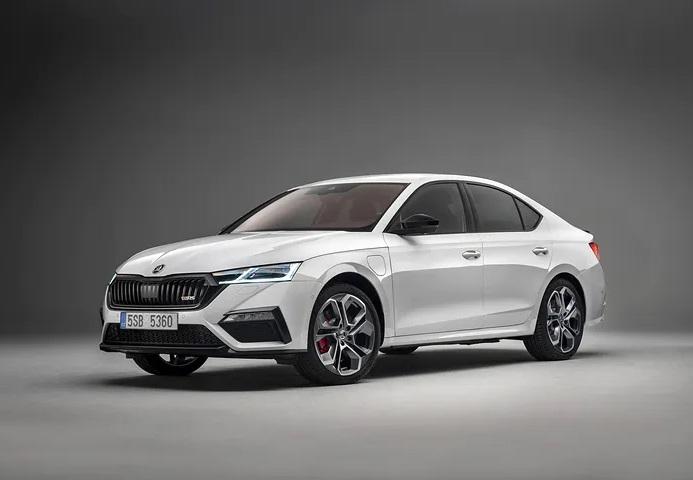 Skoda Octavia IV RS Liftback • Dane techniczne • AutoCentrum.pl