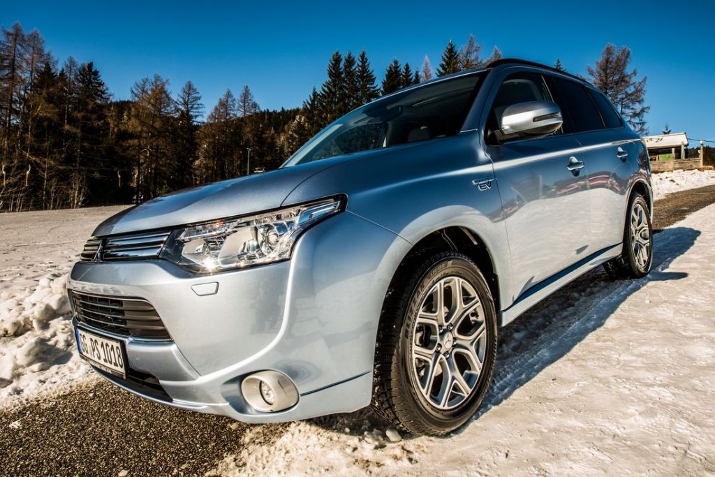 Mitsubishi Outlander III PHEV - Galerie prasowe - Galeria • AutoCentrum.pl