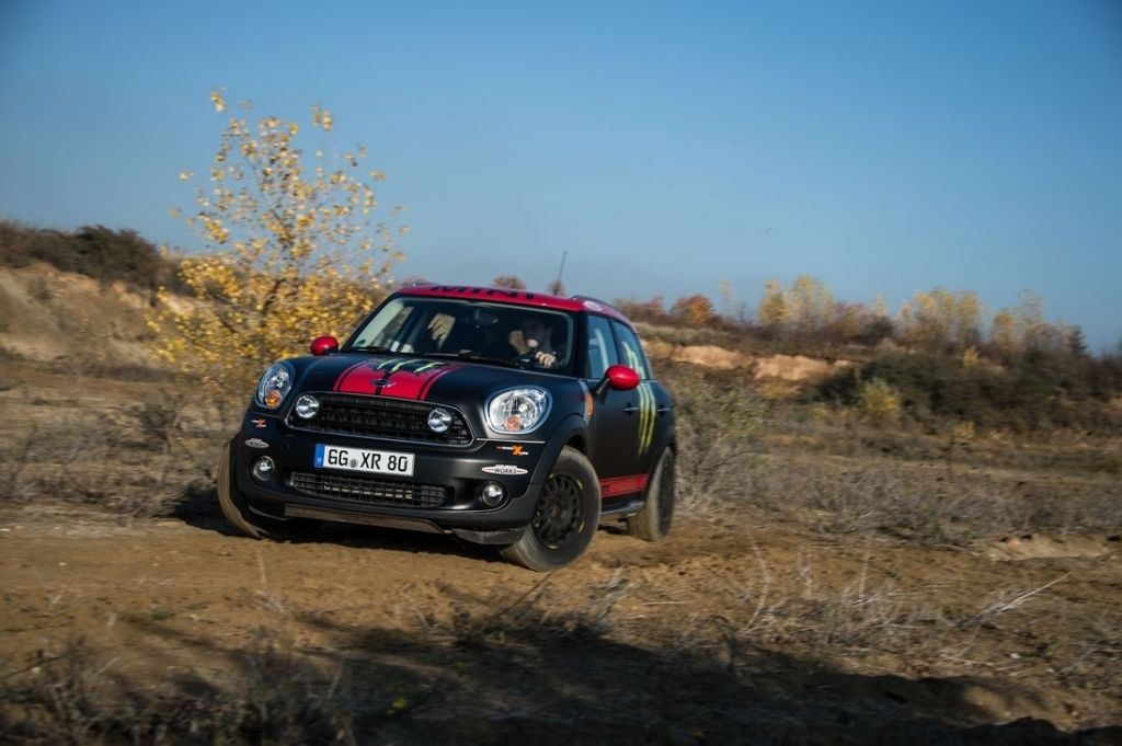 MINI Countryman off-road - Galerie prasowe - Galeria • AutoCentrum.pl