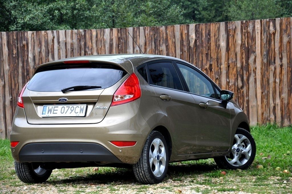 Ford Fiesta VII Hatchback 5d Facelifting 1.4 Duratec 96KM - galeria ...