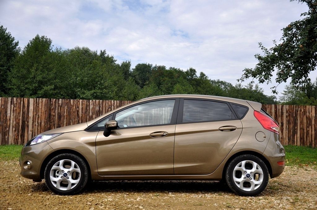 Ford Fiesta VII Hatchback 5d Facelifting 1.4 Duratec 96KM - galeria ...