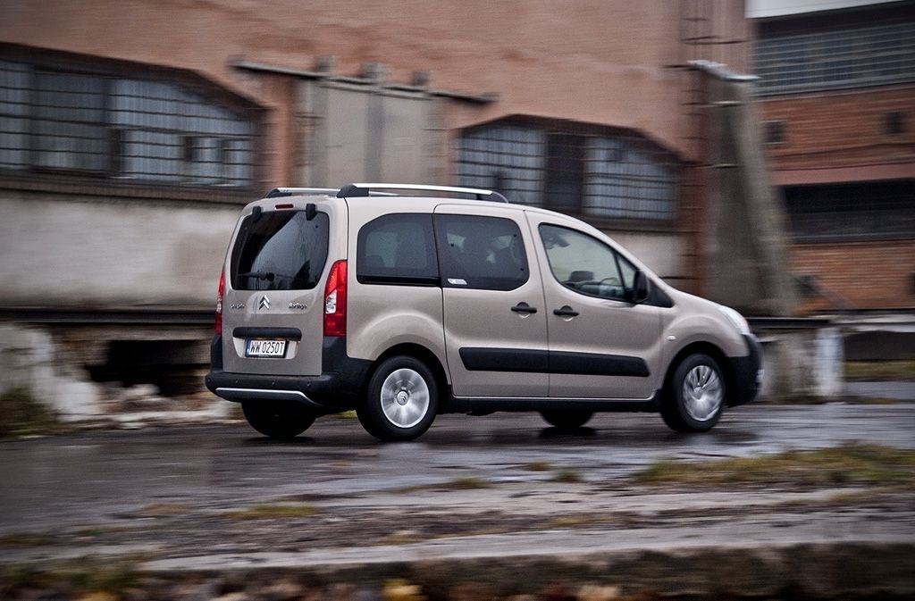 Citroen Berlingo II Combi XTR 1.6 HDI FAP 110KM - galeria redakcyjna ...
