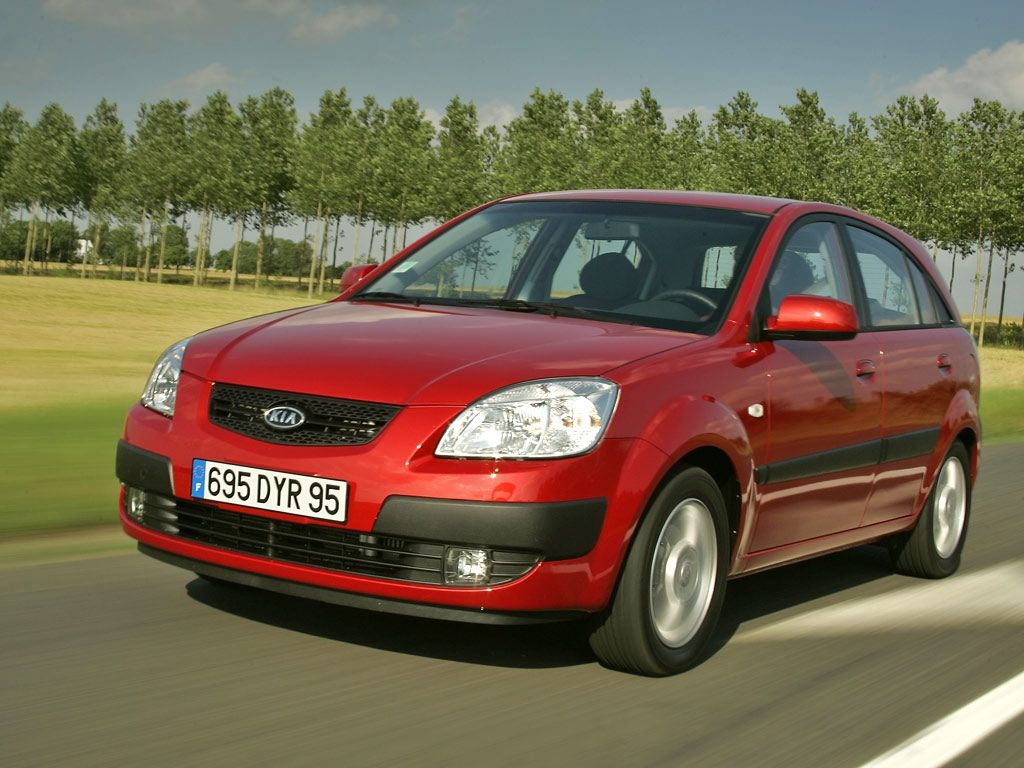 Kia Rio 2005 - Galerie prasowe - Galeria • AutoCentrum.pl